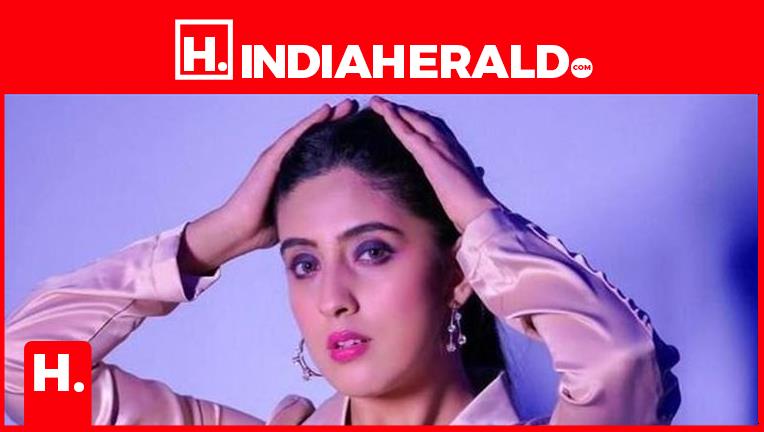 Sameeksha Sud Amazing New Photos