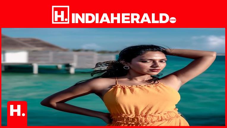 Why Amala Paul became the controversial heroine??