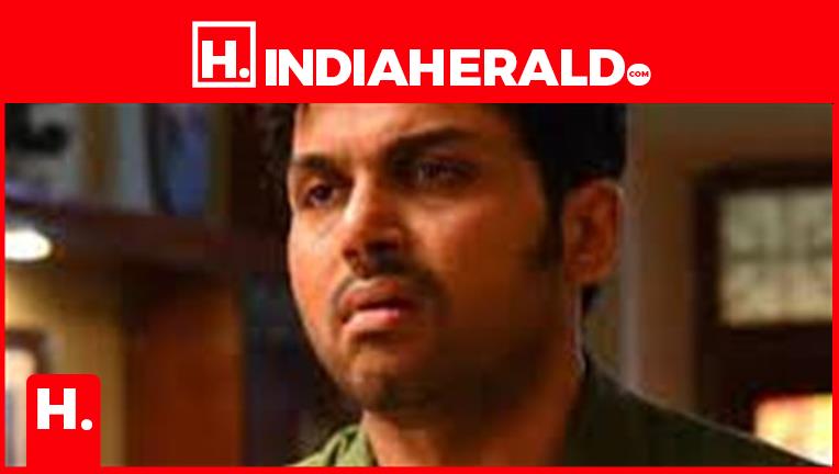 Actor Karthik Visits Theater to Watch Vaa Vaathiyar — Fa