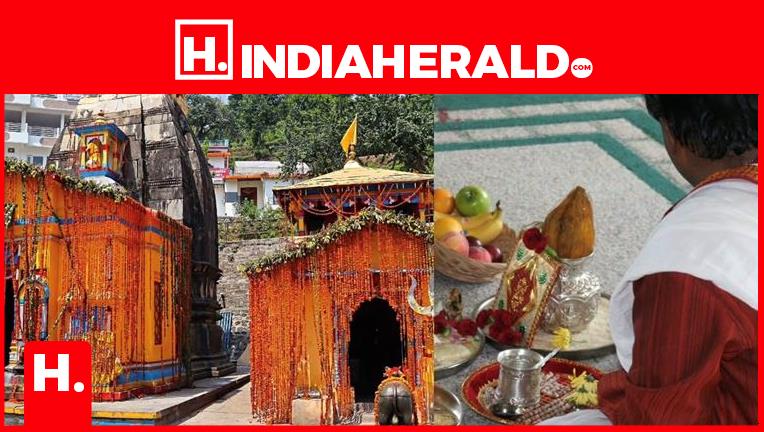 ₹90,000 PAYDAY SHOCKER: Kashi Vishwanath Priests Become Gov