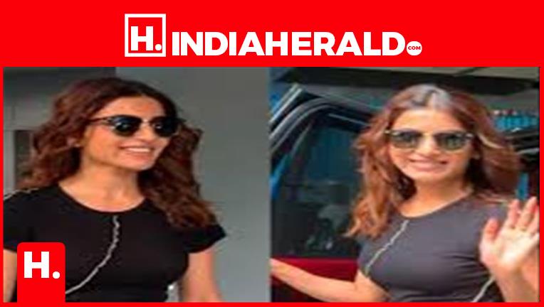 A Mid Affair Rumor with director Raj.. ? Samantha in Mumbai