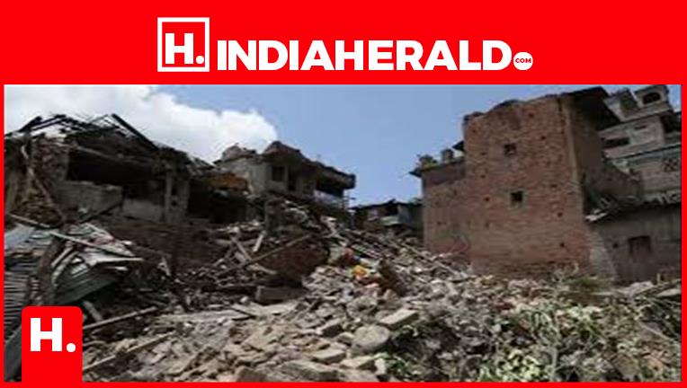 A powerful earthquake in Nepal... Tragedy of 32 deaths.