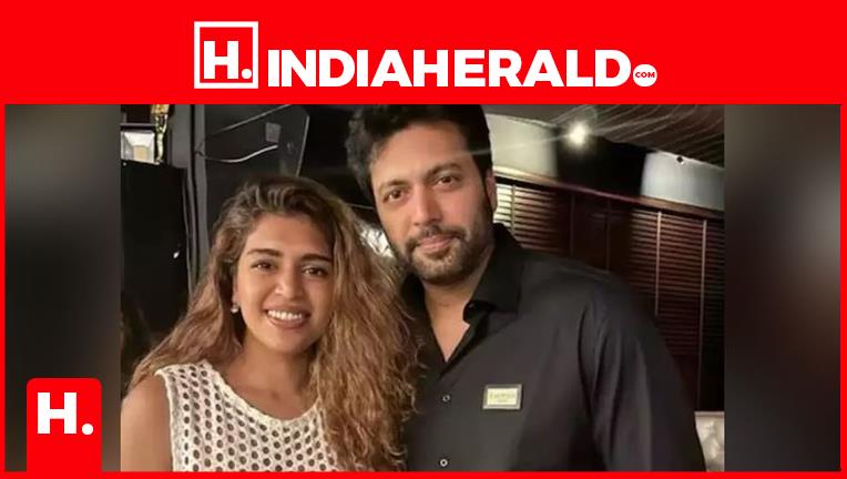 Affair with Jayam Ravi - Singer Kenishaa Responds