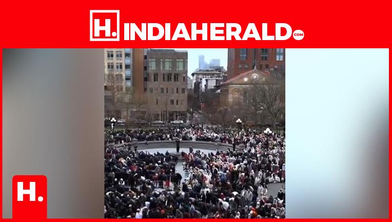 After Muslim Mayor Wins, Muslims Gathered To Pray In Public