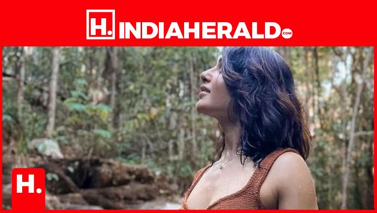 India s Highest Paid Item-girl Earns More From One song tha