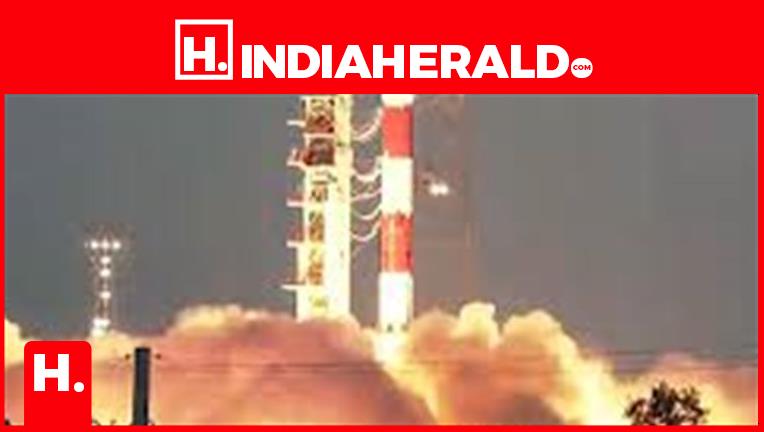 ISRO Moves LVM3 to Launch Pad for November 2 Liftoff with C