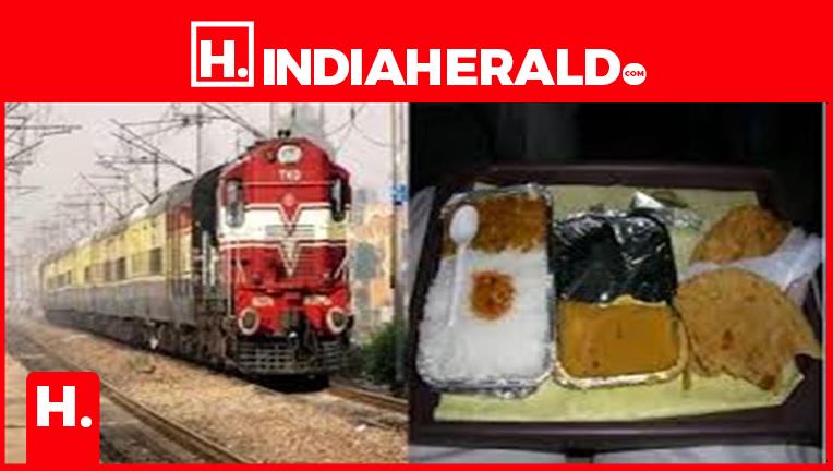 Plastic wire in the paratha.. ? IRCTC imposed a fine..