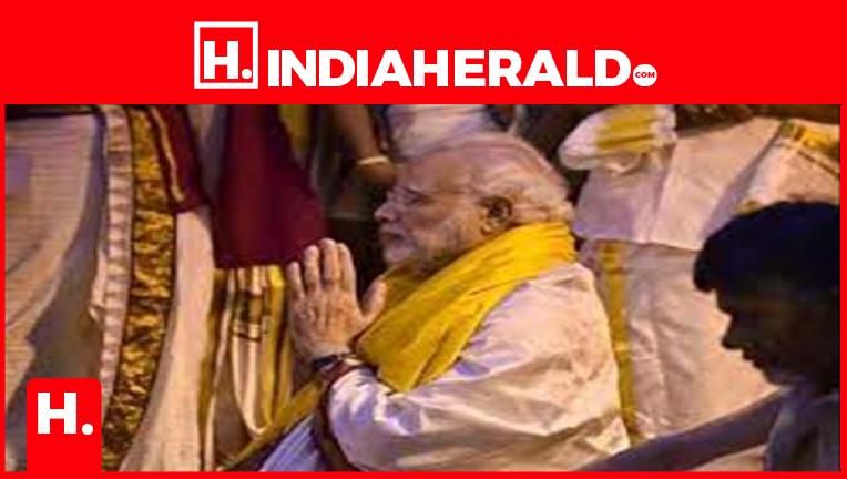 PM Modi sleeping on the floor following strict rules for Ra