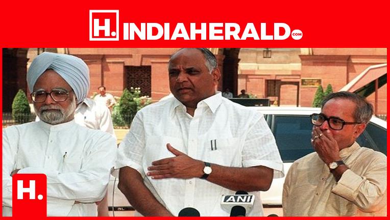 Sharad Pawar became emotional after sharing pic with Manmoh