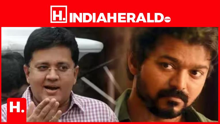 So much anger on Vijay? He put his hands on the Leo poster.