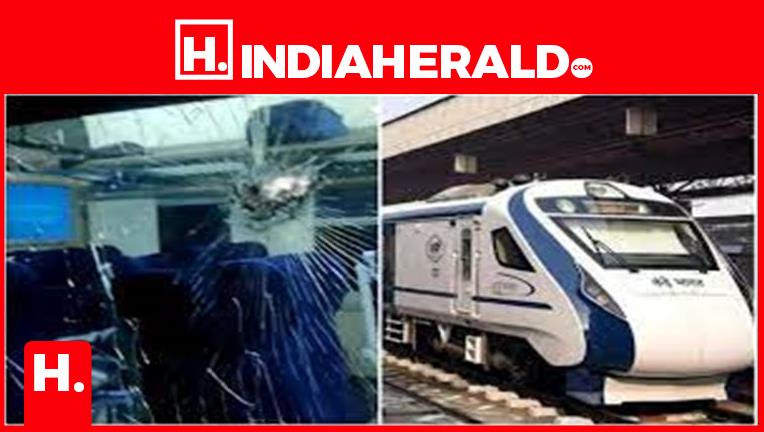 Stone-pelting incidents on trains continue...?
