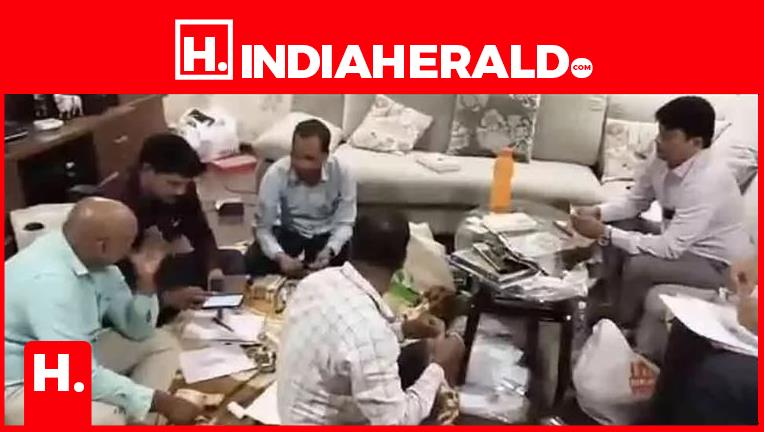 Telangana - HMDA former director Shiva Balakrishna arrested