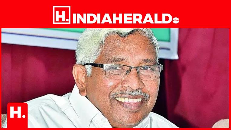 Telangana - VROs and VRAs Thank Govt for Paying Pending Sal