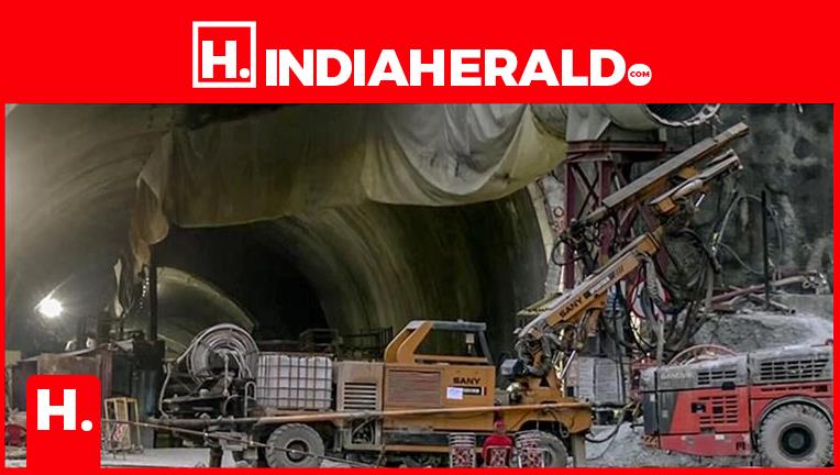 Uttarkashi Tunnel Rescue: CM Kejriwal meets rat-hole miners