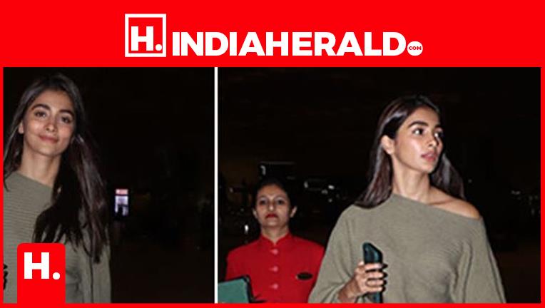When Pooja Hegde Jump Suit Lacked Color and Zest