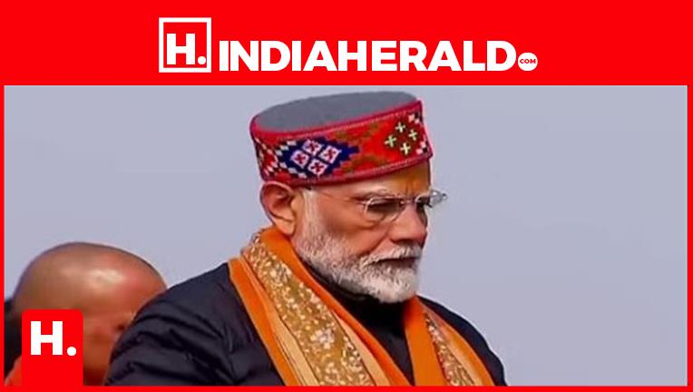 Why did PM Modi take the Maha Kumbh bath on February 5??