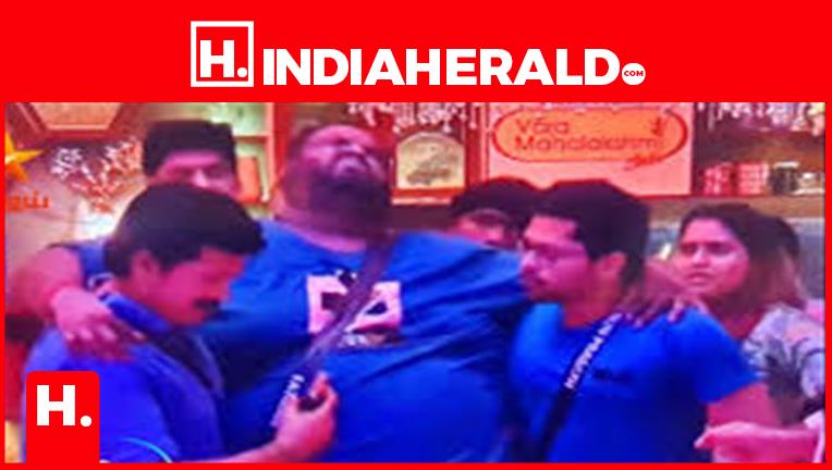 Why is Ravinder unable to walk in Biggboss house..