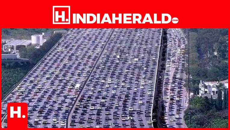 World s Longest Traffic Jam - 100 Kms, 12 Days, Temporary H
