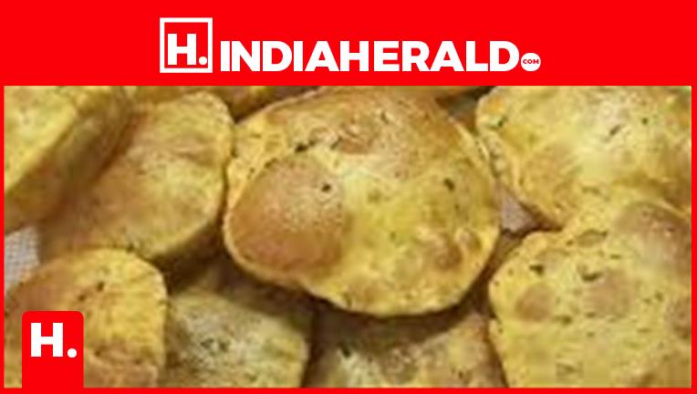 Aloo Poori | Potato Poori Recipe