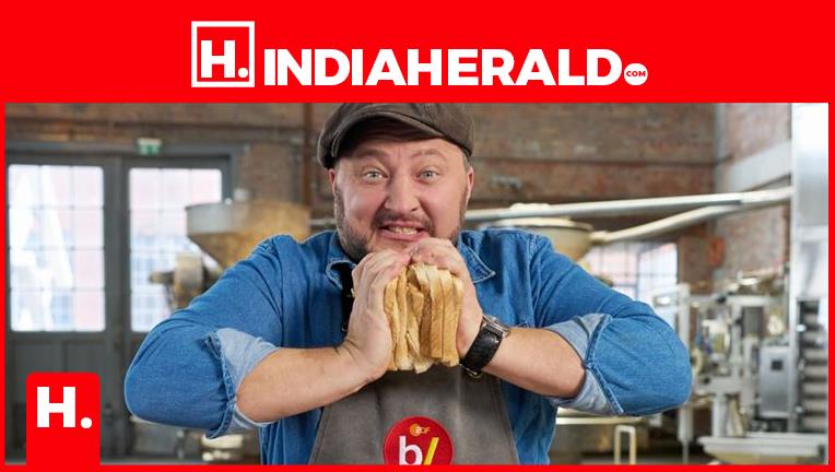 Doku: Toast s Secret Life as a Supermodel Revealed