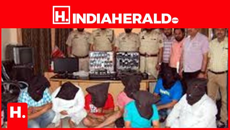 Big gambling racket busted, police arrested 8 accused