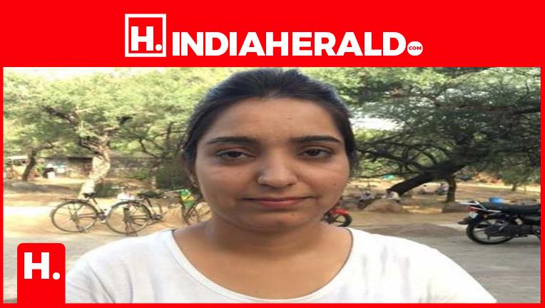 Preeti Hooda IAS Story will inspire you.