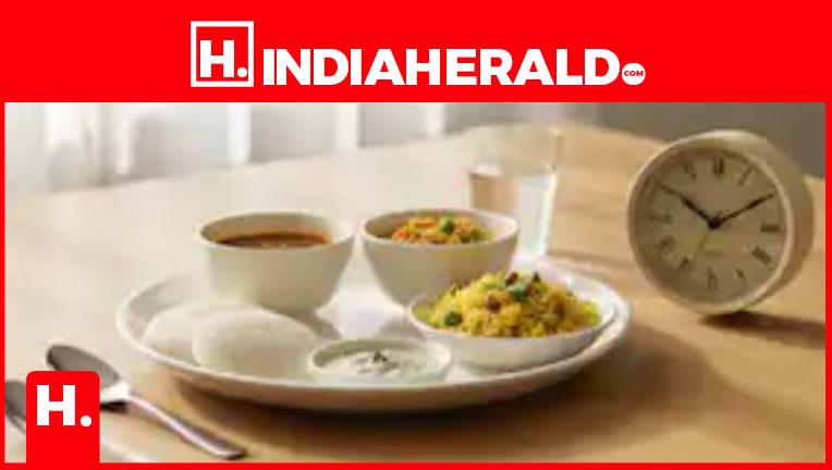 Late Breakfast: A Warning Sign of Aging Health Problems