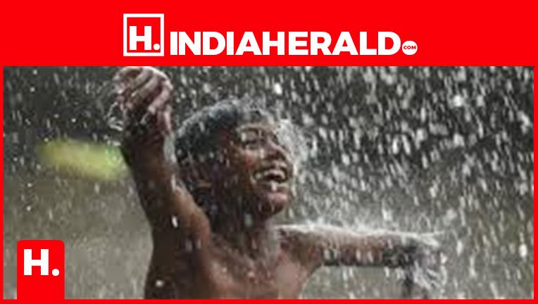 Is bathing in the rain harmful to health?