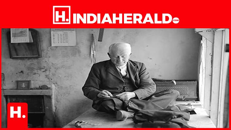 Tailors hundreds years ago? when the use of thread started?