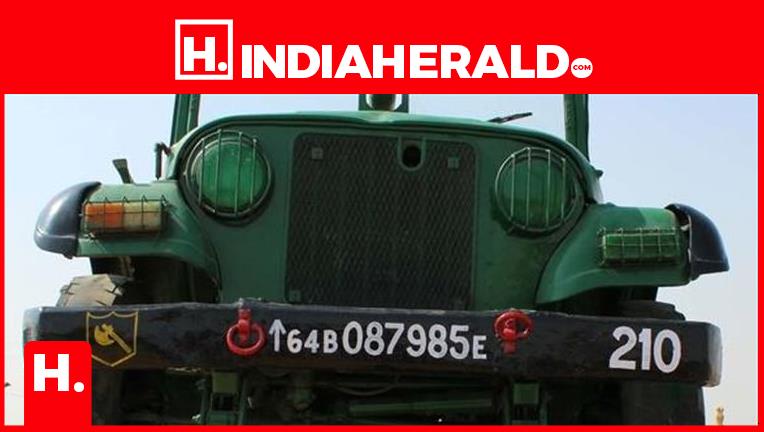 Why is there an arrow mark on the Indian Army number plate?