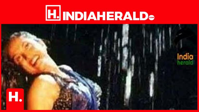 Veteran Actress Ramya Krishnan Hot Photos Collection from E