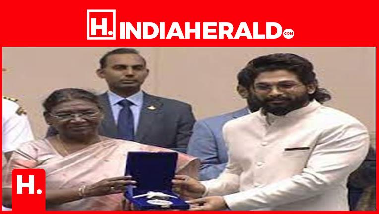Allu Arjun wins National Award for Best Actor..
