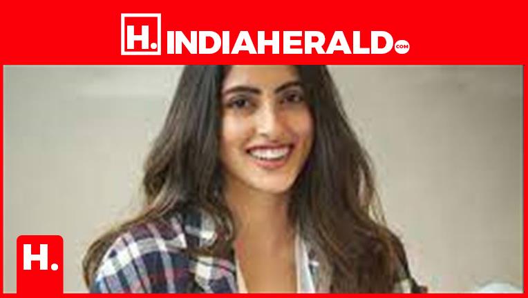 Amitabh Bachchan s Granddaughter Navya Naveli Nanda On Busi