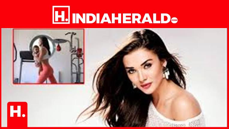 Amy Jackson sweats out with her Baby