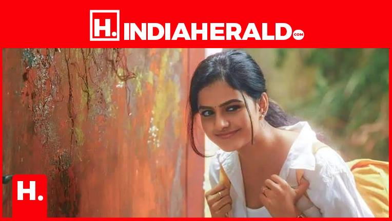 Baby Heroine Bags Dil Raju Film