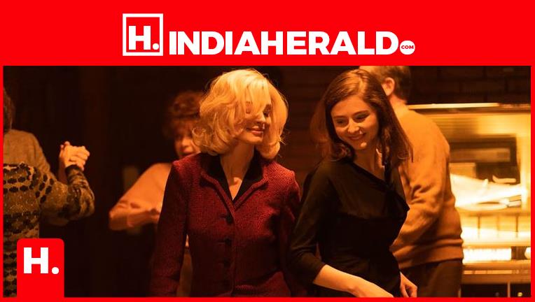 Eileen Review : Anne Hathaway Is Alluring In Oldroyd s Unde