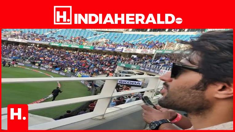 From Liger hero to Legend heroine in India-Pakistan match..