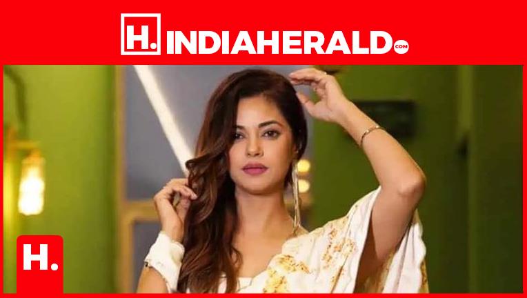 Heroine Says She Is ‘Tired Of Looking For Roles’