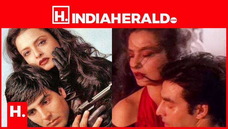 Intimate scene between Akshay and Rekha in the film with ‘O