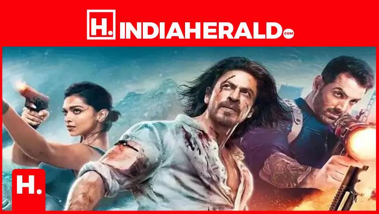 పఠాన్: వామ్మో మొదటి రోజే 100 కోట్ల వసూళ్లు?