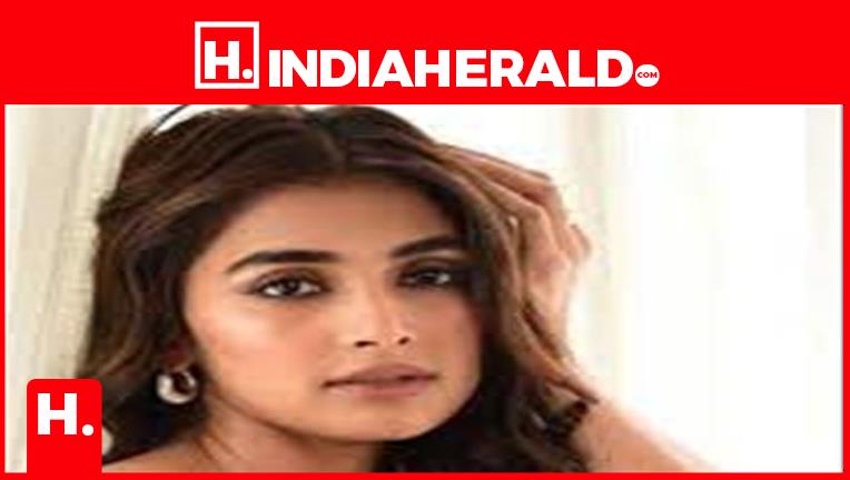 Pooja Hegde To Act In Gopichand Malineni’s Film Starring Th