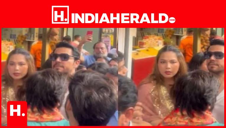 Randeep-Lin stood in line with the common people to have da