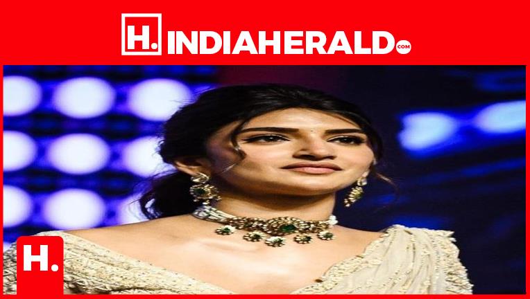 Sizzling Srileela Set Hearts Racing in Upcoming Song.