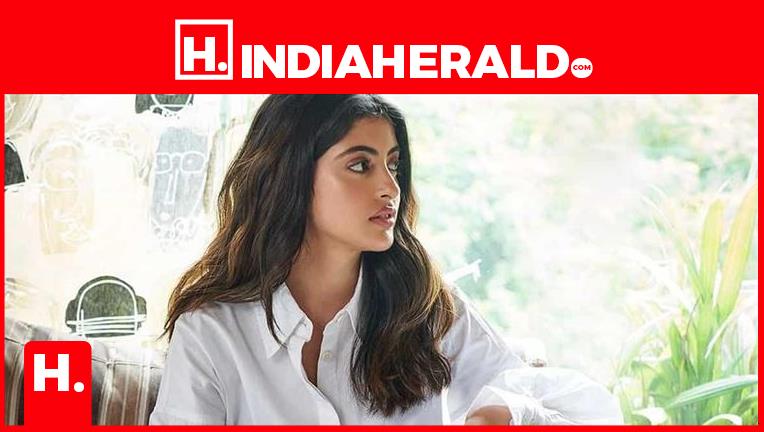 Star Actor s grand daughter speaks on SUCH A TOPIC