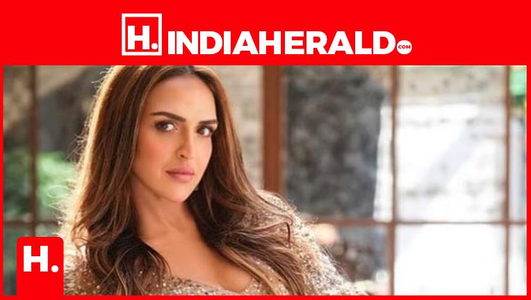 The story of Esha Deol s pain in her book Amma Miya