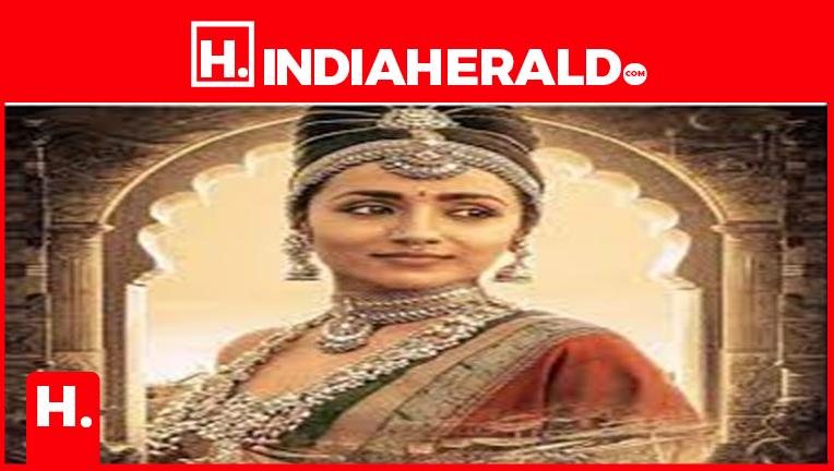 This is the real Kundavai.. ? Photo released from Malaysia.