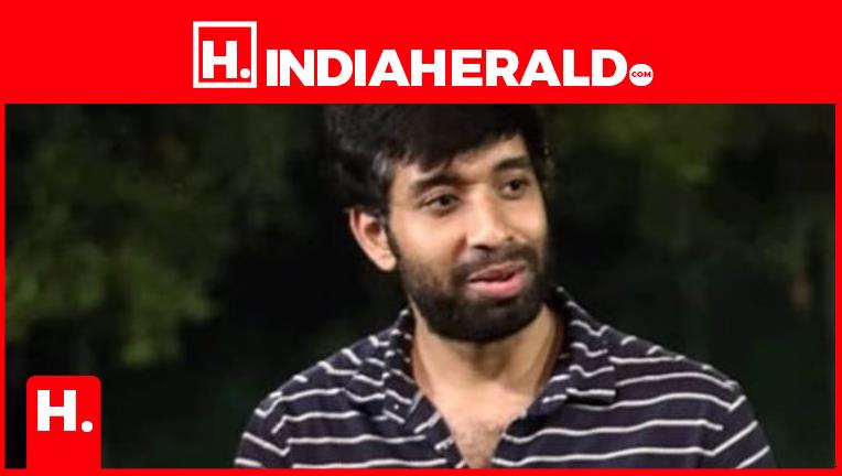 This person changed the life of film director Adhik Ravicha