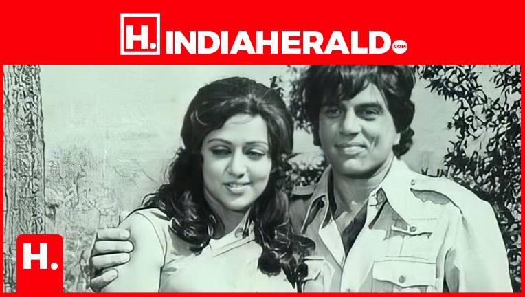 Unseen picture Hema Malini s marriage 42 years ago...
