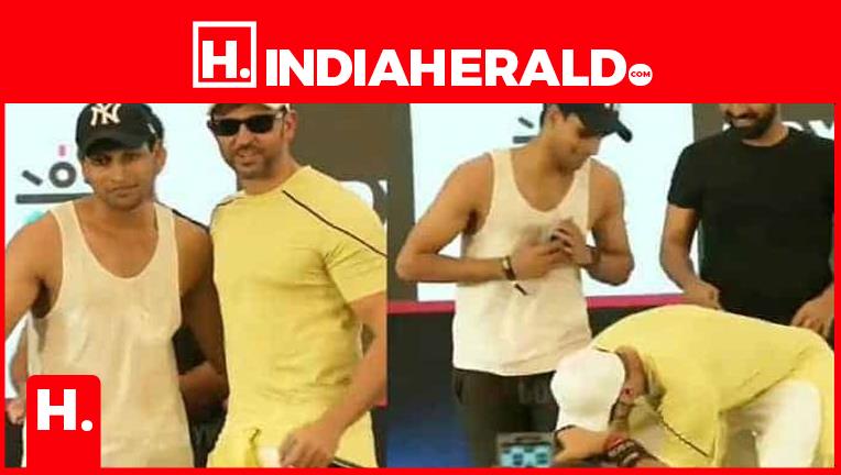 Viral Video: Hrithik Roshan touching his fan’s feet