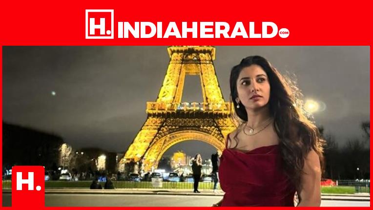 Vishnu Priya Illuminates Paris Streets